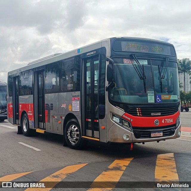 Pêssego Transportes 4 7054 em Barueri por Bruno Almeida - ID:12738624 ...